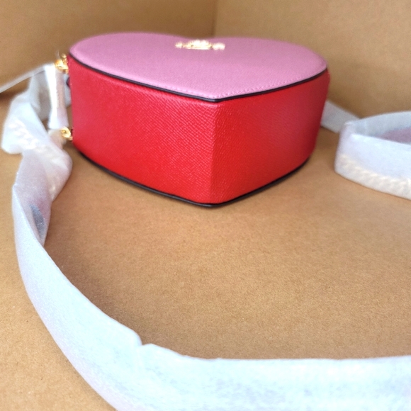 Coach | Bags | Nwt Coach Heart Colorblock Crossbody Bag In Original ...